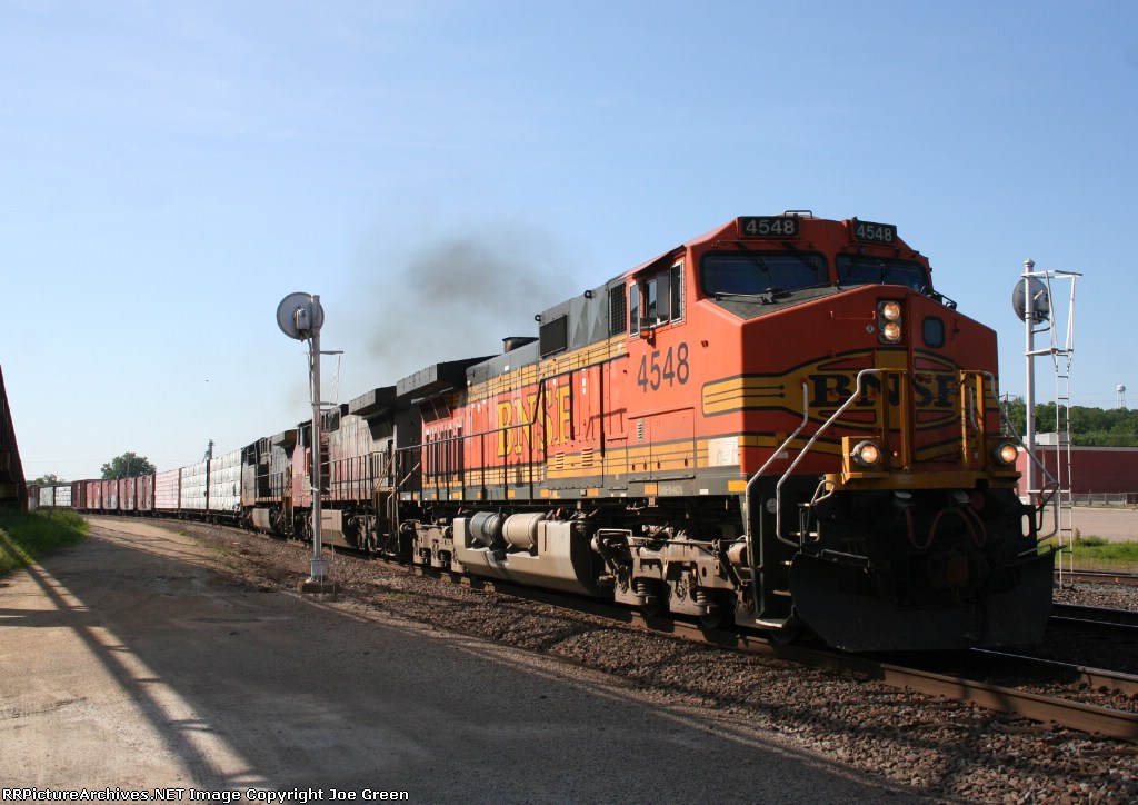BNSF 4548